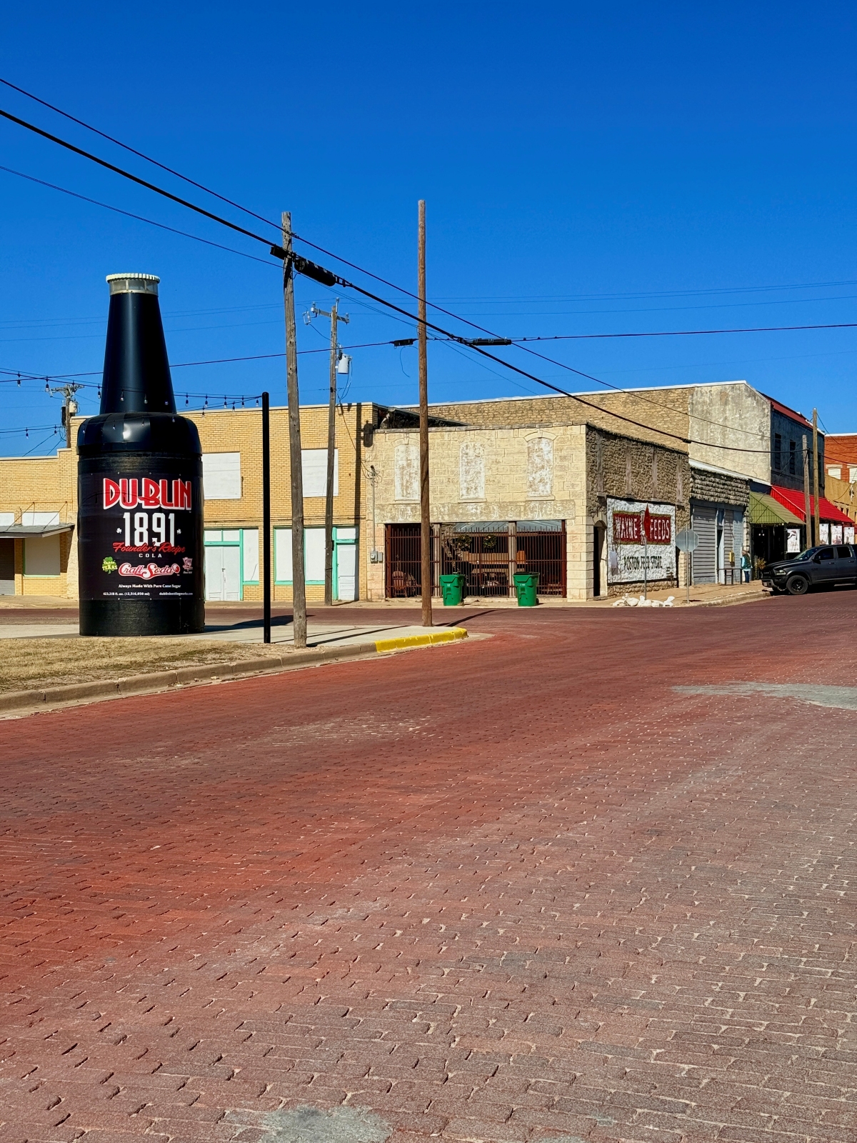 Dublin_Giant_Bottle_feature_photo | Texas Travel Talk